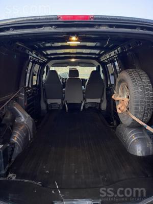 Grey Chevrolet Express 2007 in Riga, with an engine capacity of 5.30 L and mileage of 266 thousand km for 7500 €, photo 15 on AUTOMOTO.COM.LV