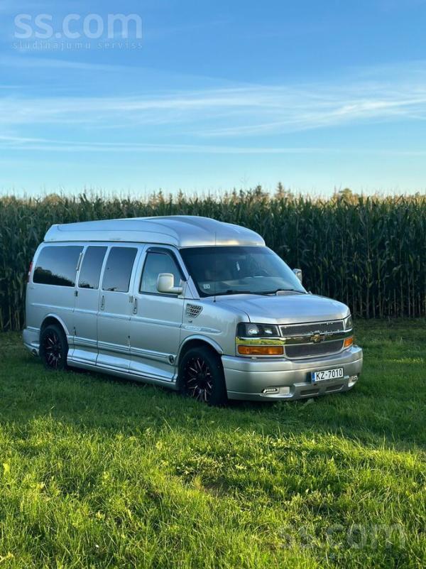 Grey Chevrolet Express 2014 in Riga, with an engine capacity of 5.30 L and mileage of 70 thousand km for 39990 €, photo 6 on AUTOMOTO.COM.LV