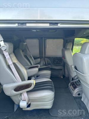 Pelēks Chevrolet Express 2014 Rīga, ar dzinēja tilpumu 5.30 L un nobraukumu 70 tūkst. km par 39990 €, foto 8 vietnē AUTOMOTO.COM.LV
