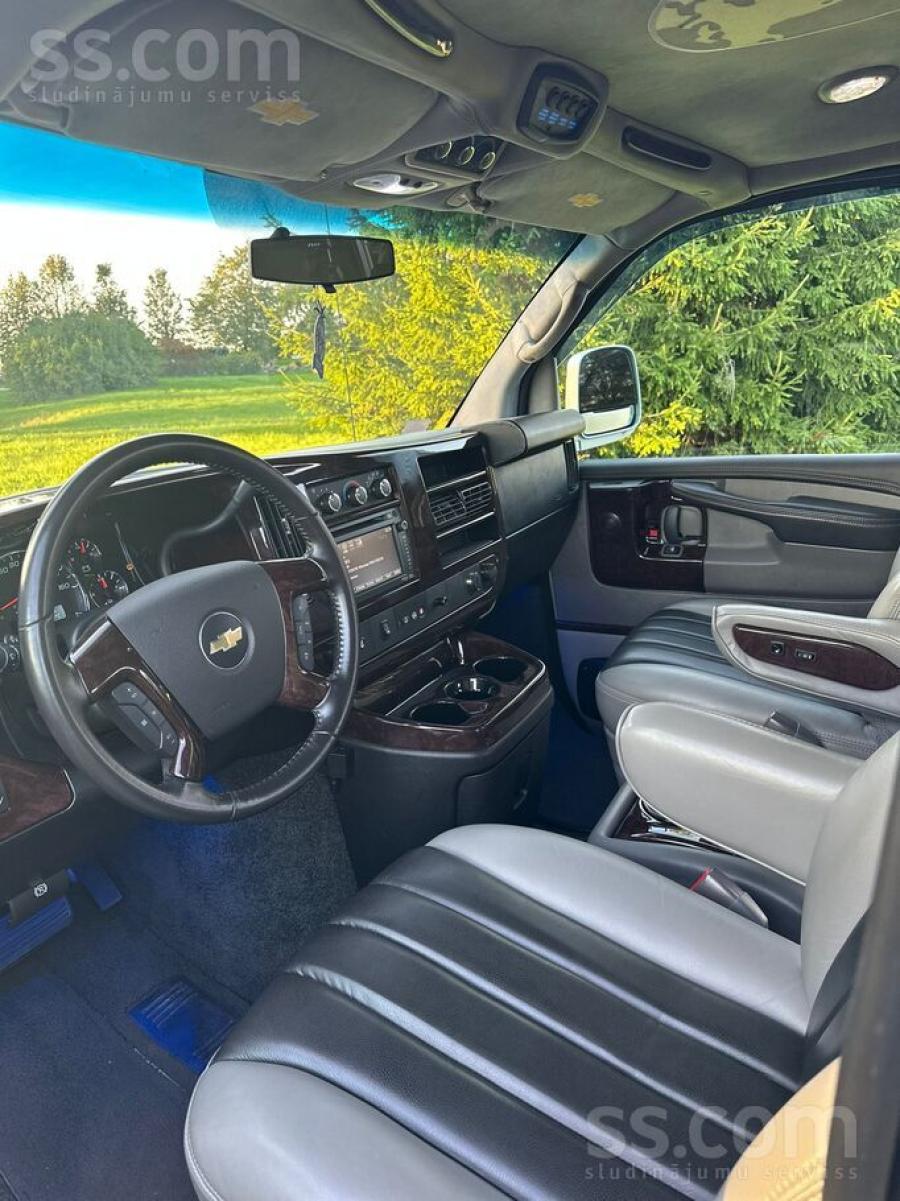 Pelēks Chevrolet Express 2014 Rīga, ar dzinēja tilpumu 5.30 L un nobraukumu 70 tūkst. km par 39990 €, foto 11 vietnē AUTOMOTO.COM.LV
