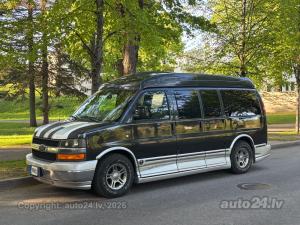Pelēks Chevrolet Express 2003 Tallina, ar dzinēja tilpumu 5.30 L un nobraukumu 125 tūkst. km par 18500 €, foto  vietnē AUTOMOTO.COM.LV