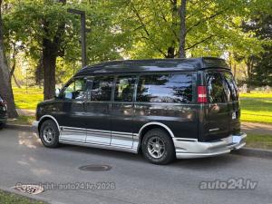 Pelēks Chevrolet Express 2003 Tallina, ar dzinēja tilpumu 5.30 L un nobraukumu 125 tūkst. km par 18500 €, foto 3 vietnē AUTOMOTO.COM.LV