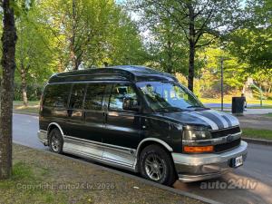 Pelēks Chevrolet Express 2003 Tallina, ar dzinēja tilpumu 5.30 L un nobraukumu 125 tūkst. km par 18500 €, foto 4 vietnē AUTOMOTO.COM.LV