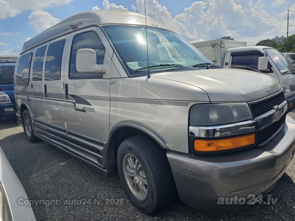 Grey Chevrolet Express 2006 in Tallinn, with an engine capacity of 5.30 L and mileage of 111 thousand km for 15255 €, photo 1 on AUTOMOTO.COM.LV