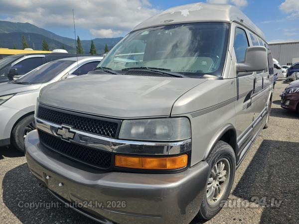 Grey Chevrolet Express 2006 in Tallinn, with an engine capacity of 5.30 L and mileage of 111 thousand km for 15255 €, photo 2 on AUTOMOTO.COM.LV