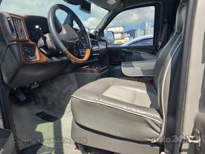 Pelēks Chevrolet Express 2006 Tallina, ar dzinēja tilpumu 5.30 L un nobraukumu 111 tūkst. km par 15255 €, foto 7 vietnē AUTOMOTO.COM.LV