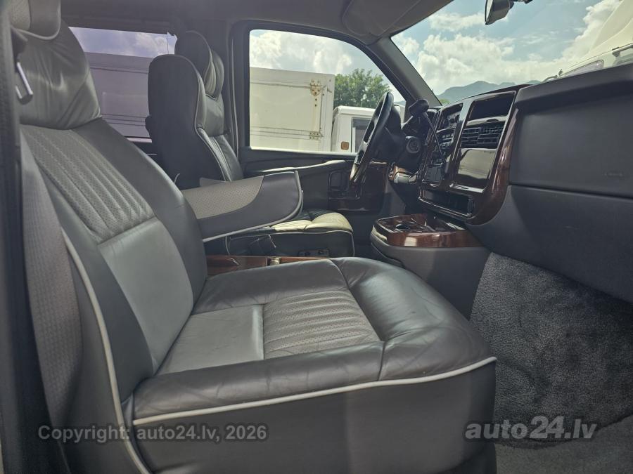 Pelēks Chevrolet Express 2006 Tallina, ar dzinēja tilpumu 5.30 L un nobraukumu 111 tūkst. km par 15255 €, foto 10 vietnē AUTOMOTO.COM.LV