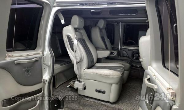 Pelēks Chevrolet Express 2012 Tallina, ar dzinēja tilpumu 5.30 L un nobraukumu 138 tūkst. km par 25900 €, foto 9 vietnē AUTOMOTO.COM.LV