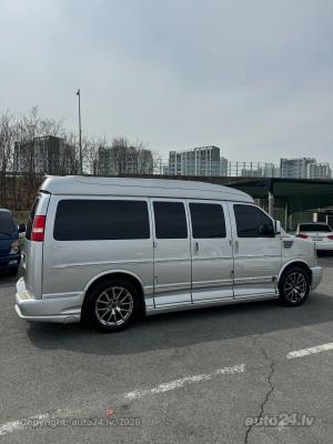 Grey Chevrolet Express 2012 in Tallinn, with an engine capacity of 5.30 L and mileage of 213 thousand km for 21900 €, photo 4 on AUTOMOTO.COM.LV