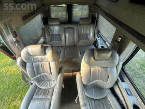Orange Chevrolet Express 2004 in Riga, with an engine capacity of 5.30 L and mileage of 157 thousand km for 7000 €, photo 9 on AUTOMOTO.COM.LV