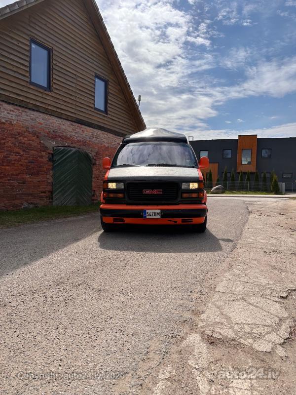 Orange Chevrolet Express 1997 in Tartu, with an engine capacity of 5.70 L and mileage of 248 thousand km for 7000 €, photo 1 on AUTOMOTO.COM.LV