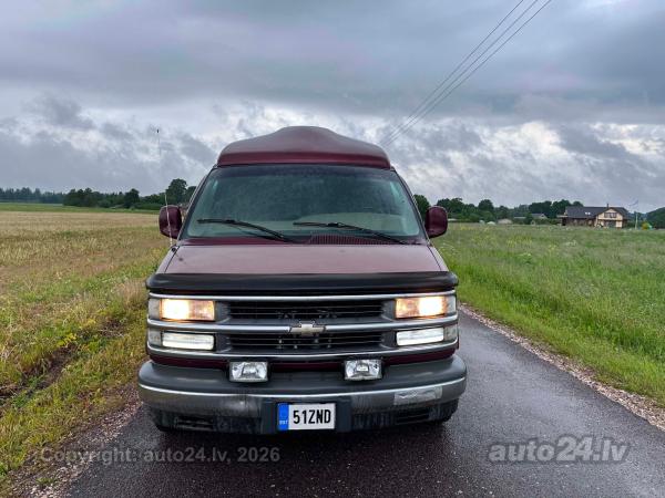 Red Chevrolet Express 1997 in Tallinn, with an engine capacity of 5.70 L and mileage of 330 thousand km for 6900 €, photo 7 on AUTOMOTO.COM.LV