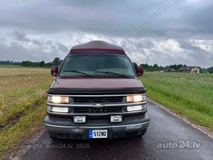 Red Chevrolet Express 1997 in Tallinn, with an engine capacity of 5.70 L and mileage of 330 thousand km for 6900 €, photo 8 on AUTOMOTO.COM.LV