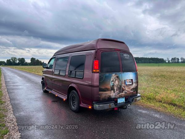 Red Chevrolet Express 1997 in Tallinn, with an engine capacity of 5.70 L and mileage of 330 thousand km for 6900 €, photo 9 on AUTOMOTO.COM.LV