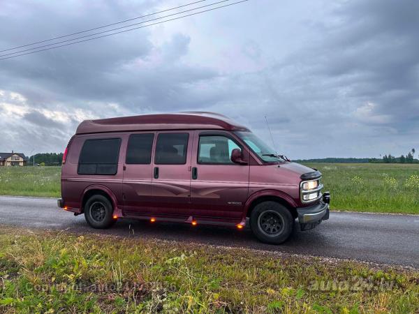 Red Chevrolet Express 1997 in Tallinn, with an engine capacity of 5.70 L and mileage of 330 thousand km for 6900 €, photo 10 on AUTOMOTO.COM.LV