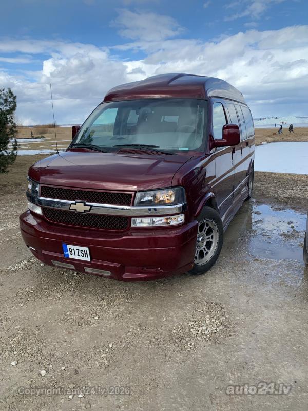 Sarkans Chevrolet Express 2003 Tartu, ar dzinēja tilpumu 5.30 L un nobraukumu 186 tūkst. km par 16300 €, foto 1 vietnē AUTOMOTO.COM.LV