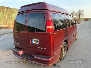 Sarkans Chevrolet Express 2003 Tartu, ar dzinēja tilpumu 5.30 L un nobraukumu 186 tūkst. km par 16300 €, foto 8 vietnē AUTOMOTO.COM.LV