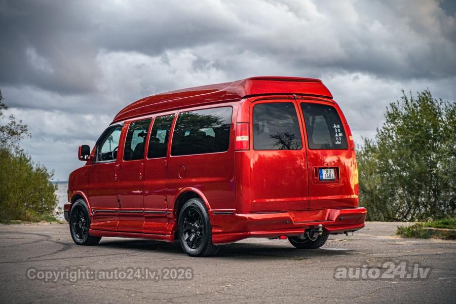 Sarkans Chevrolet Express 2005 Rīga, ar dzinēja tilpumu 5.33 L un nobraukumu 114 tūkst. km par 21000 €, foto 3 vietnē AUTOMOTO.COM.LV