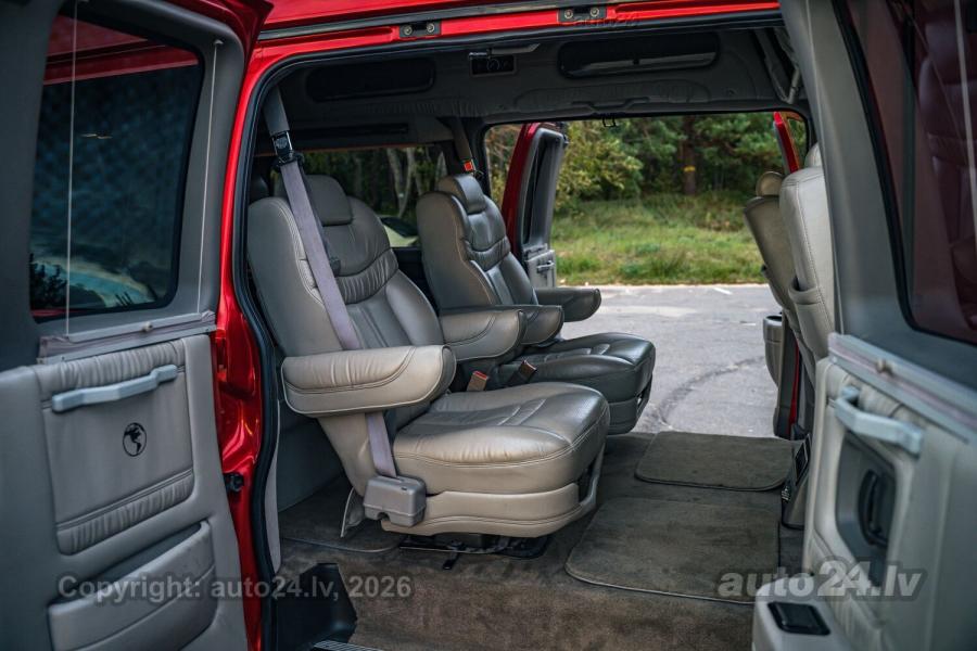 Sarkans Chevrolet Express 2005 Rīga, ar dzinēja tilpumu 5.33 L un nobraukumu 114 tūkst. km par 21000 €, foto 6 vietnē AUTOMOTO.COM.LV