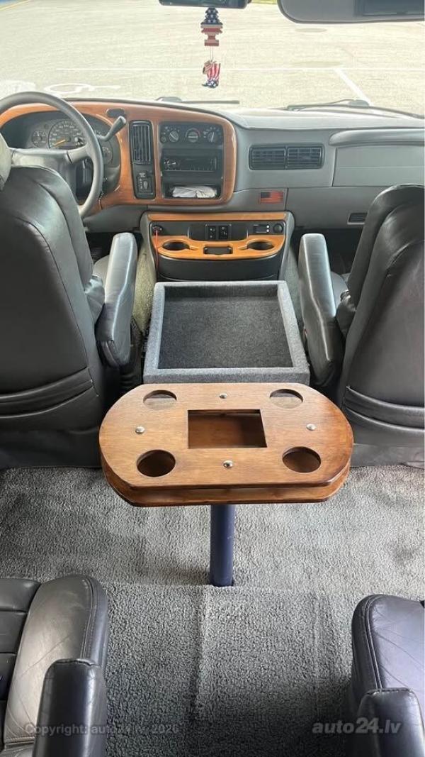 Chevrolet Express 1999 Tartu, ar dzinēja tilpumu 5.70 L un nobraukumu 283 tūkst. km par 11000 €, foto 6 vietnē AUTOMOTO.COM.LV