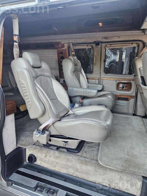 Chevrolet Express 2004 in Tallinn, with an engine capacity of 5.30 L and mileage of 350 thousand km for 11000 €, photo 9 on AUTOMOTO.COM.LV