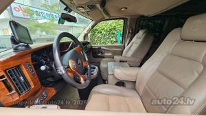 Chevrolet Express 2009 Tallina, ar dzinēja tilpumu 5.30 L un nobraukumu 100 tūkst. km par 23900 €, foto 9 vietnē AUTOMOTO.COM.LV