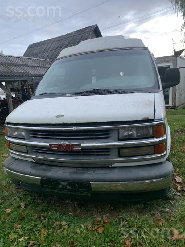 White Chevrolet Express 1998 in Riga, with an engine capacity of 5.70 L and mileage of 218 thousand km for 5000 €, photo 4 on AUTOMOTO.COM.LV