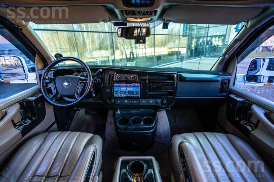 White Chevrolet Express 2012 in Riga, with an engine capacity of 5.30 L and mileage of 105 thousand km for 31500 €, photo 13 on AUTOMOTO.COM.LV