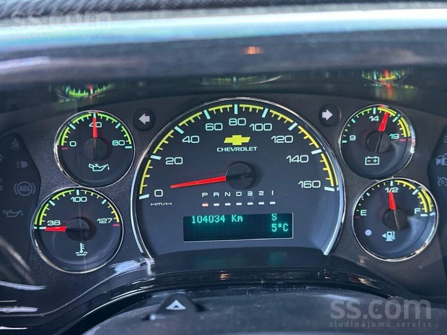 White Chevrolet Express 2012 in Riga, with an engine capacity of 5.30 L and mileage of 105 thousand km for 31500 €, photo 18 on AUTOMOTO.COM.LV