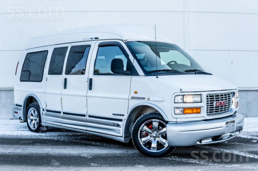 White Chevrolet Express 2002 in Riga, with an engine capacity of 5.70 L and mileage of 119 thousand km for 9990 €, photo 3 on AUTOMOTO.COM.LV