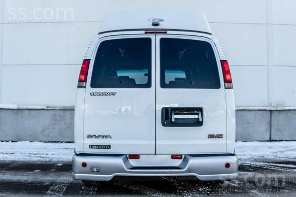 White Chevrolet Express 2002 in Riga, with an engine capacity of 5.70 L and mileage of 119 thousand km for 9990 €, photo 4 on AUTOMOTO.COM.LV