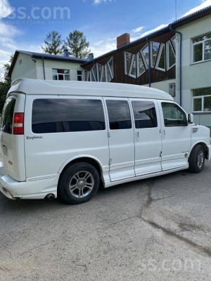 Balts Chevrolet Express 2003 Cēsis, ar dzinēja tilpumu 5.30 L un nobraukumu 158 tūkst. km par 19000 €, foto 5 vietnē AUTOMOTO.COM.LV