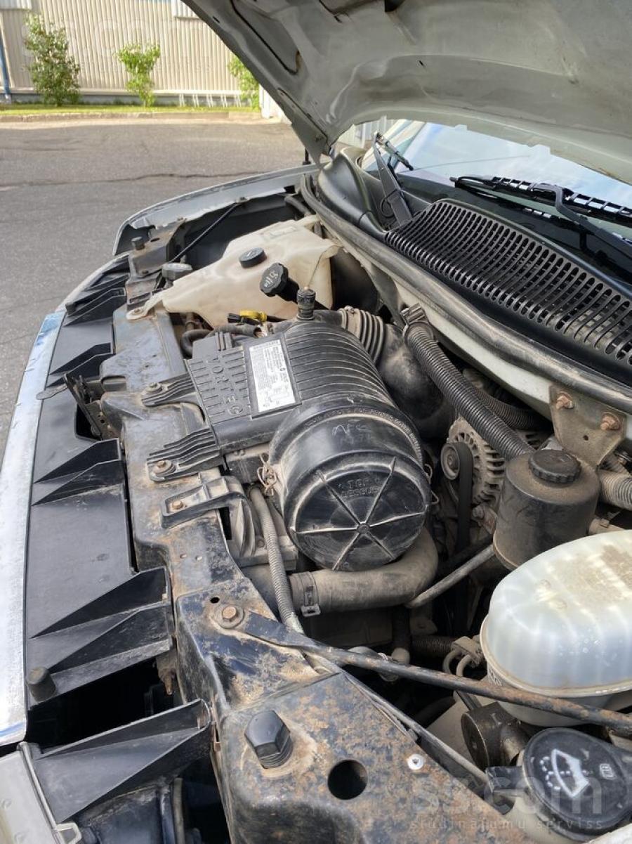 Balts Chevrolet Express 2003 Cēsis, ar dzinēja tilpumu 5.30 L un nobraukumu 158 tūkst. km par 19000 €, foto 15 vietnē AUTOMOTO.COM.LV