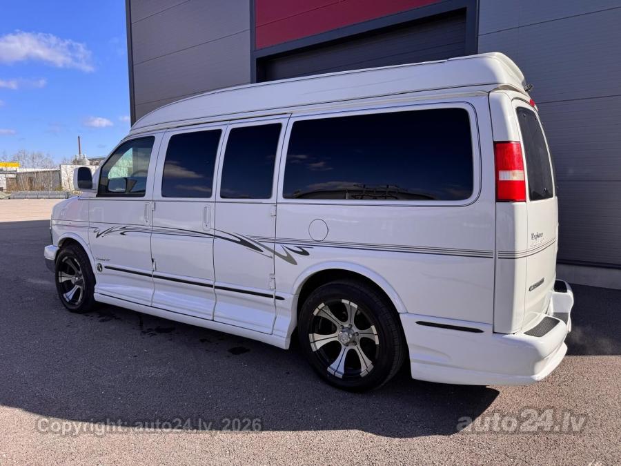 White Chevrolet Express 2007 in Tartu, with an engine capacity of 5.30 L and mileage of 124 thousand km for 18800 €, photo 5 on AUTOMOTO.COM.LV