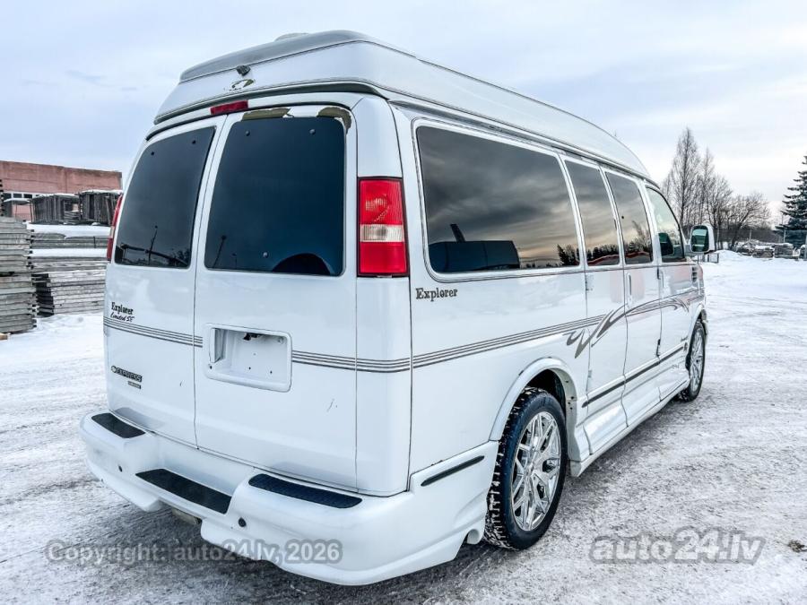 White Chevrolet Express 2008 in Valga, with an engine capacity of 5.30 L and mileage of 238 thousand km for 14900 €, photo 4 on AUTOMOTO.COM.LV
