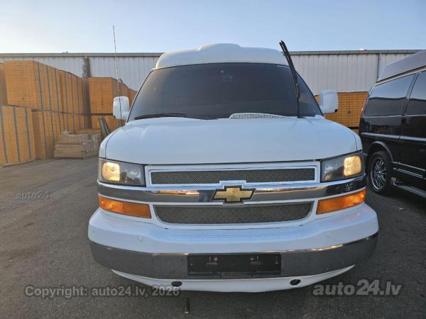 Balts Chevrolet Express 2010 Tallina, ar dzinēja tilpumu 5.30 L un nobraukumu 187 tūkst. km par 23880 €, foto 3 vietnē AUTOMOTO.COM.LV