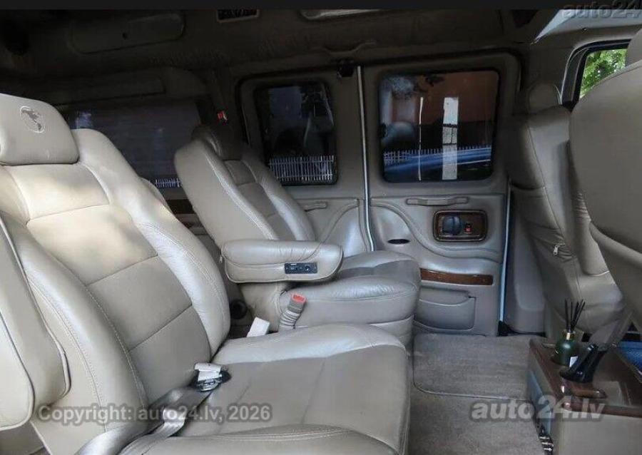 Balts Chevrolet Express 2010 Tallina, ar dzinēja tilpumu 5.30 L un nobraukumu 187 tūkst. km par 23880 €, foto 13 vietnē AUTOMOTO.COM.LV