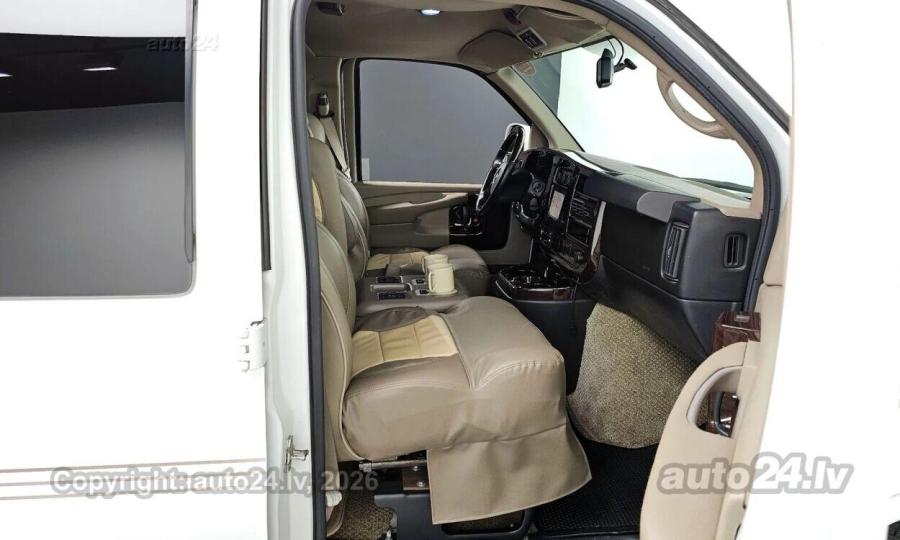 Balts Chevrolet Express 2010 Tallina, ar dzinēja tilpumu 6.00 L un nobraukumu 15 tūkst. km par 35900 €, foto 8 vietnē AUTOMOTO.COM.LV