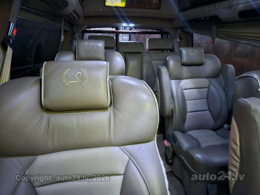 Balts Chevrolet Express 2010 Tallina, ar dzinēja tilpumu 6.00 L un nobraukumu 15 tūkst. km par 35900 €, foto 15 vietnē AUTOMOTO.COM.LV
