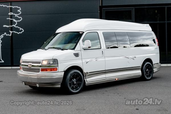 Шевроле Експресс 2011 в Пярну на AUTOMOTO.COM.LV Белый Шевроле Експресс 2011 в Пярну, объемом двигателя 6.00 л и пробегом 109 тыс. км за 22900 €, фото 1 на AUTOMOTO.COM.LV
