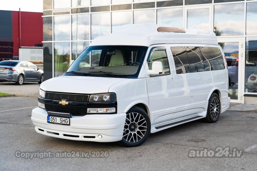White Chevrolet Express 2014 in Tallinn, with an engine capacity of 5.30 L and mileage of 135 thousand km for 35900 €, photo 1 on AUTOMOTO.COM.LV