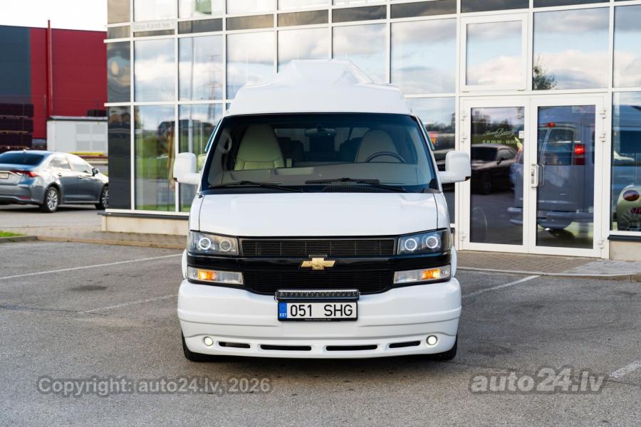 White Chevrolet Express 2014 in Tallinn, with an engine capacity of 5.30 L and mileage of 135 thousand km for 35900 €, photo 3 on AUTOMOTO.COM.LV