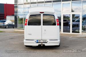 White Chevrolet Express 2014 in Tallinn, with an engine capacity of 5.30 L and mileage of 135 thousand km for 35900 €, photo 8 on AUTOMOTO.COM.LV