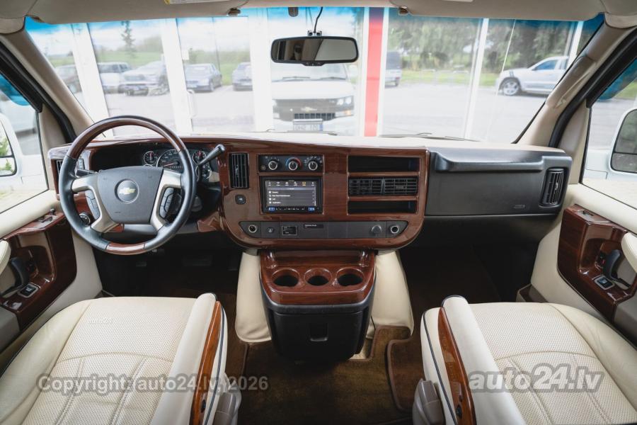 White Chevrolet Express 2014 in Tallinn, with an engine capacity of 5.30 L and mileage of 135 thousand km for 35900 €, photo 13 on AUTOMOTO.COM.LV