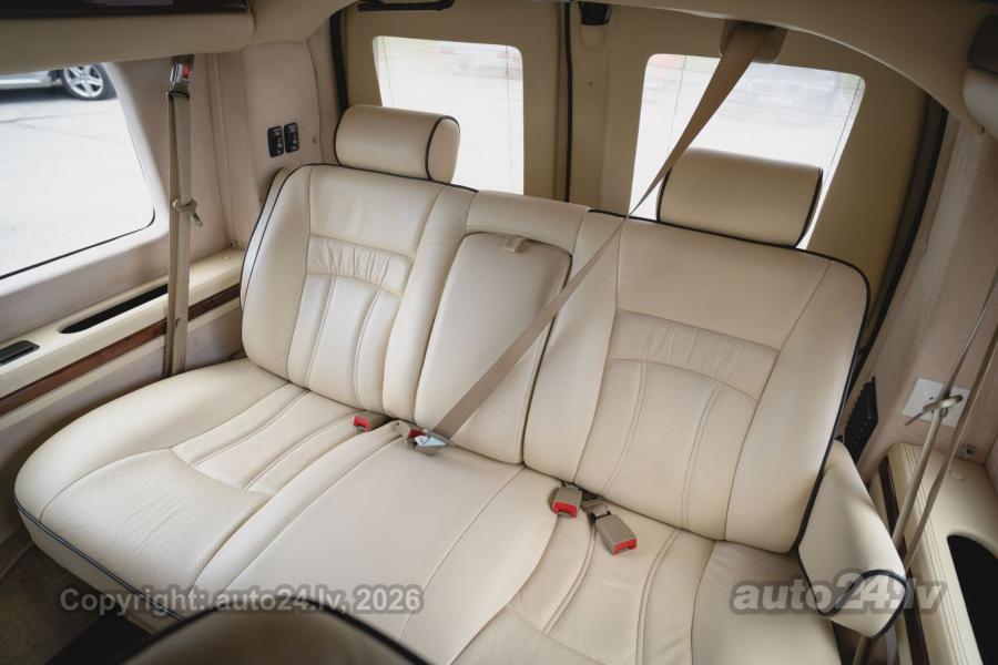 White Chevrolet Express 2014 in Tallinn, with an engine capacity of 5.30 L and mileage of 135 thousand km for 35900 €, photo 30 on AUTOMOTO.COM.LV