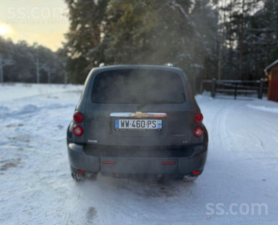 Grey Chevrolet HHR 2009 in Riga, with an engine capacity of 2.40 L and mileage of 0 thousand km for 3990 €, photo 5 on AUTOMOTO.COM.LV