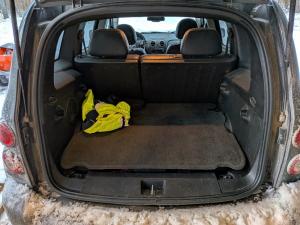 Pelēks Chevrolet HHR 2009 Hāpsalu, ar dzinēja tilpumu 2.40 L un nobraukumu 284 tūkst. km par 3999 €, foto 24 vietnē AUTOMOTO.COM.LV