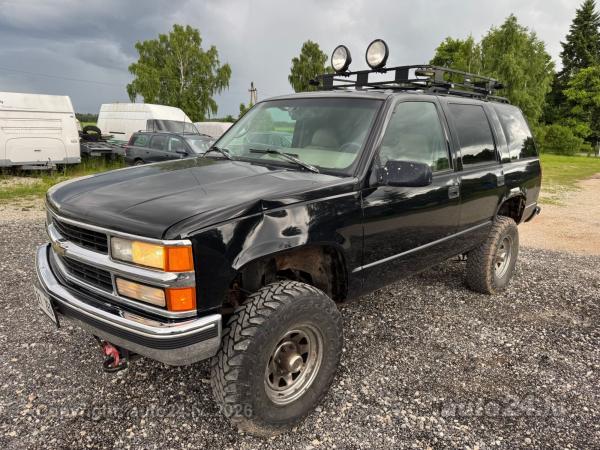 Melns Chevrolet K1500 1996 Tallina, ar dzinēja tilpumu 5.70 L un nobraukumu 208 tūkst. km par 3900 €, foto 3 vietnē AUTOMOTO.COM.LV