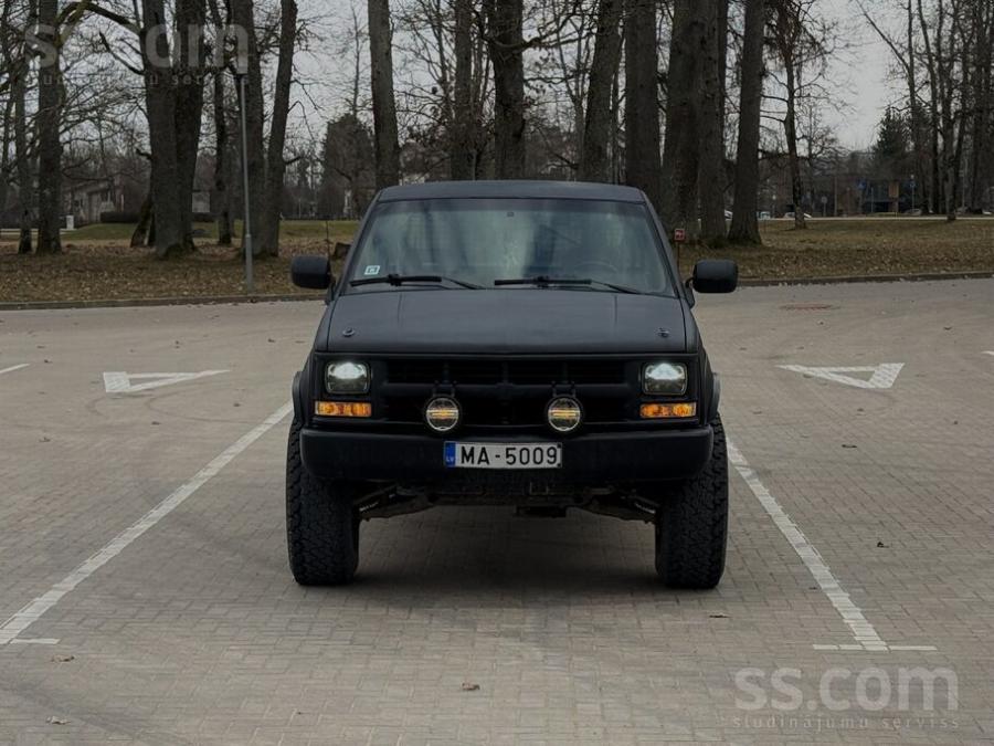 Черный Шевроле K1500 1993 в Рига, объемом двигателя 5.70 л и пробегом 260 тыс. км за 14000 €, фото 5 на AUTOMOTO.COM.LV