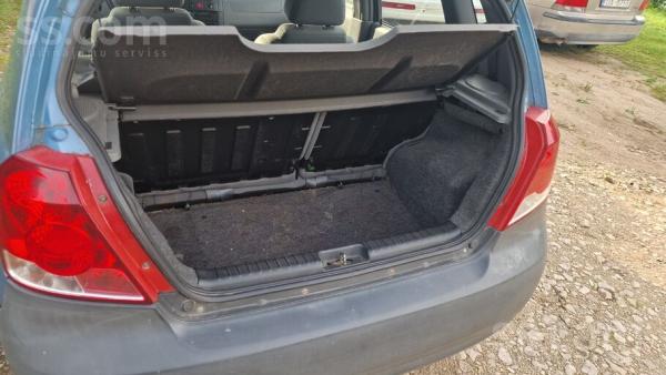 Zils Chevrolet Kalos 2004 Rīga, ar dzinēja tilpumu 1.20 L un nobraukumu 103 tūkst. km par 900 €, foto 5 vietnē AUTOMOTO.COM.LV